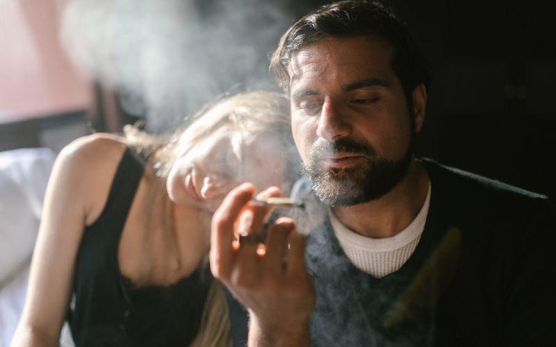 Los 19 síntomas de fumar marihuana