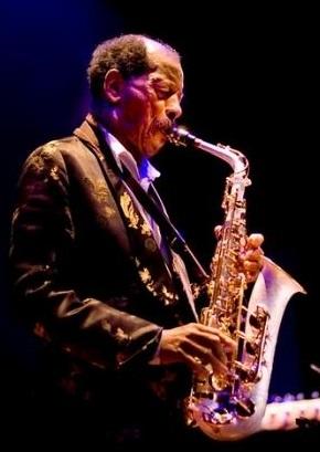 Los 23 saxofonistas más famosos de la historia