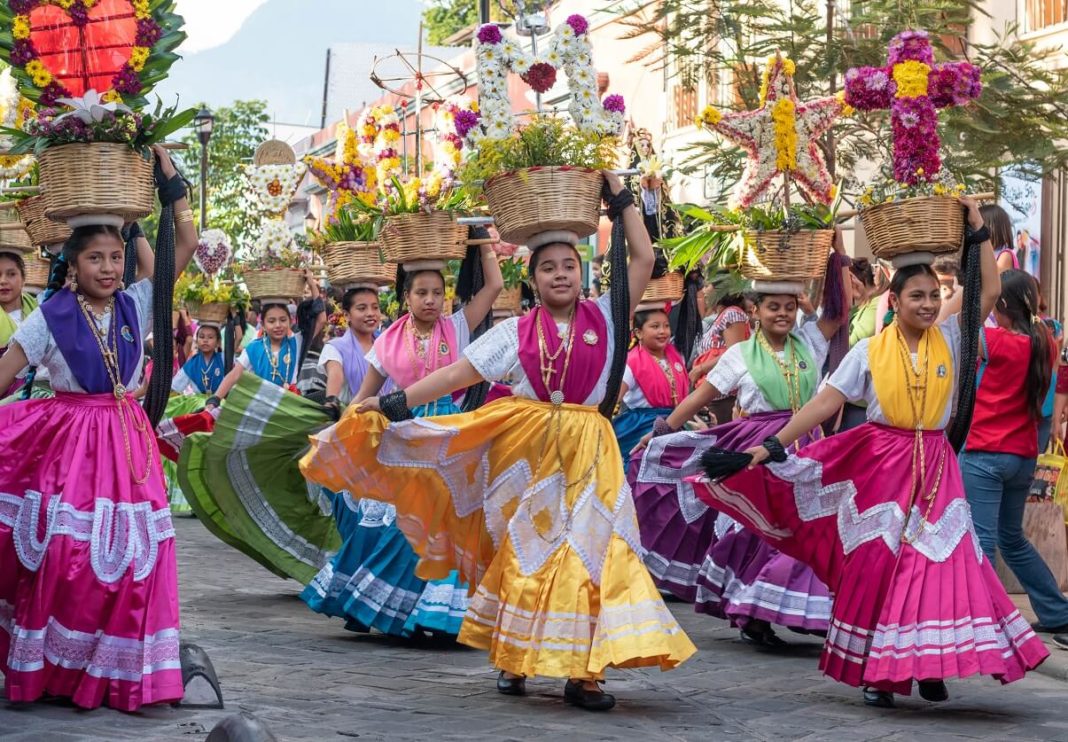 Las 15 fiestas tradicionales de México más importantes Las 15 fiestas tradicionales de México más importantes