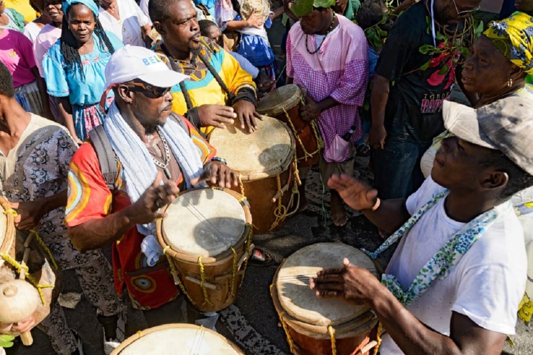 8 Tradiciones y Costumbres de Belice