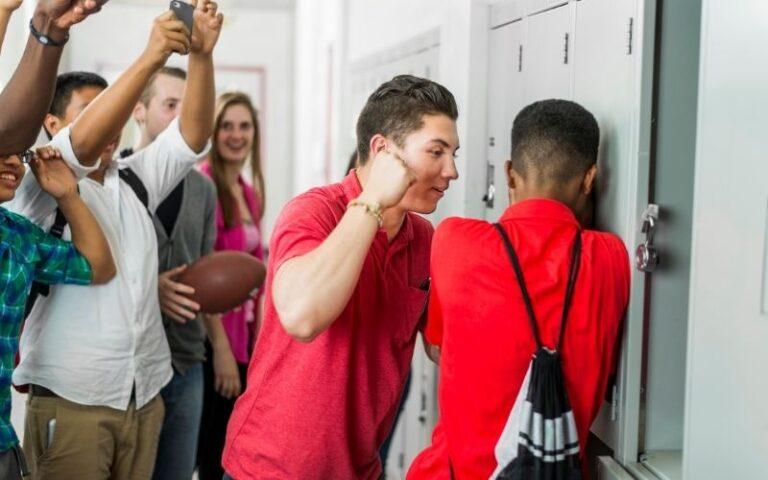 Bullying Qué Es Síntomas Causas Tipos Consecuencias Prevención