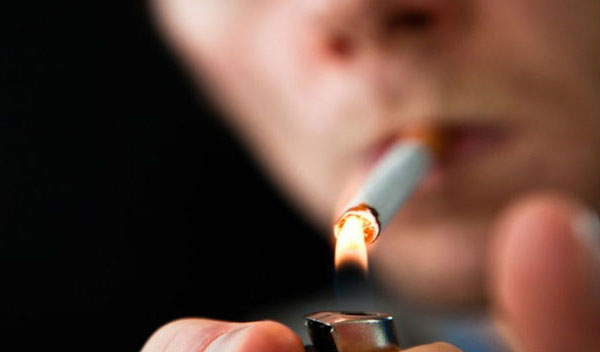 15 consecuencias de fumar para la salud física y mental