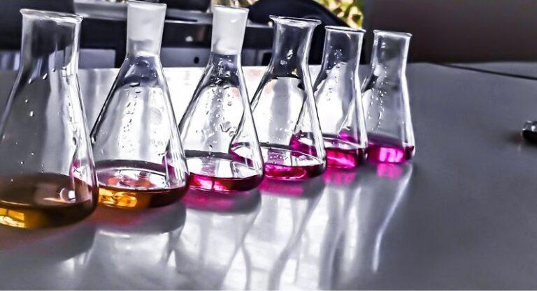 Biuret: qué es, fundamento, reactivos, procedimiento y usos