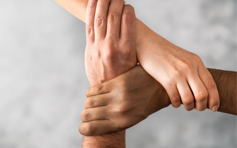 Cómo ser solidarios en la vida: 10 sencillos pasos