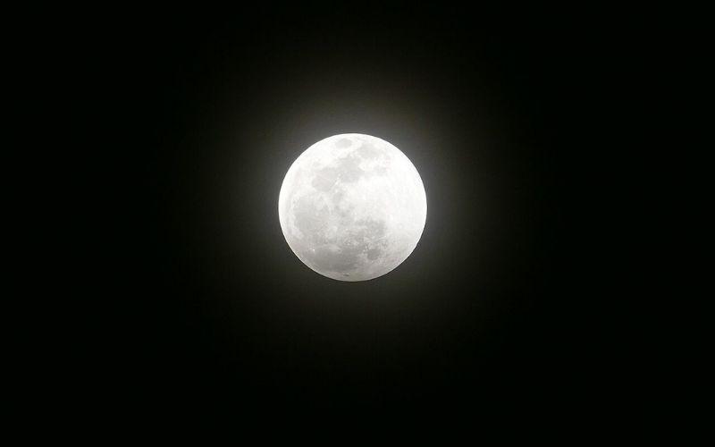 Luna: qué es, estructura, órbita, fases, movimientos, influencia