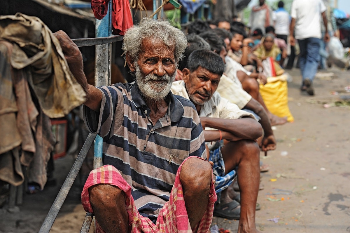 Pobreza: características, causas, consecuencias, tipos soluciones