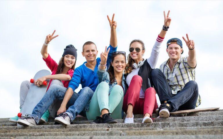 Las 32 tribus urbanas más conocidas y sus características