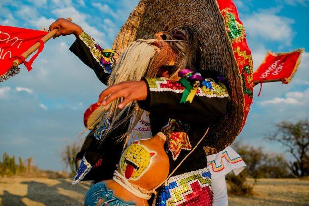 5 Danzas y Bailes Tradicionales de Puebla