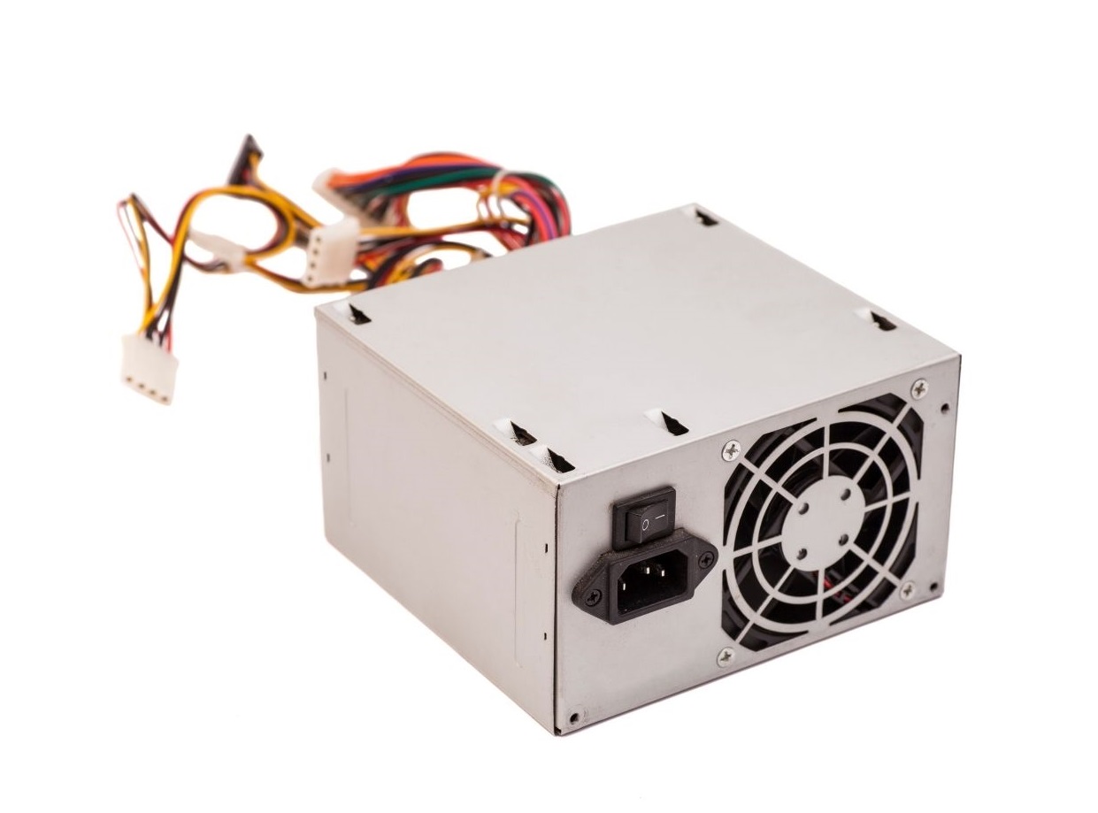 Fuente de voltaje: qué es, características, tipos, ejercicios