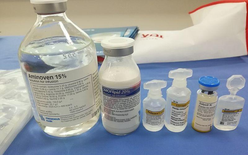 Soluciones mixtas o parenterales: qué son, importancia, contraindicación